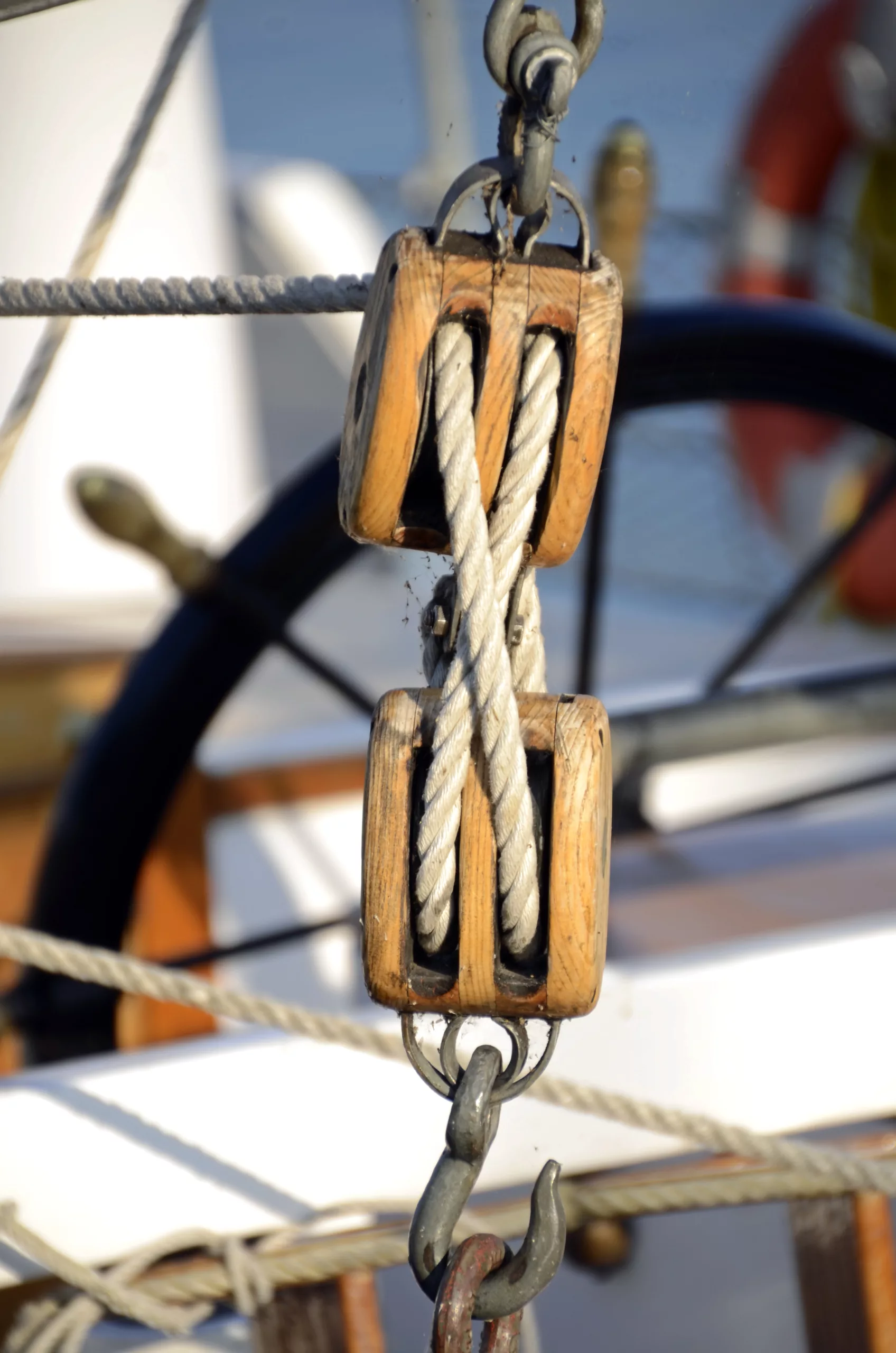 Scegliere il bozzello giusto per ogni manovra - Perizie nautiche per ...